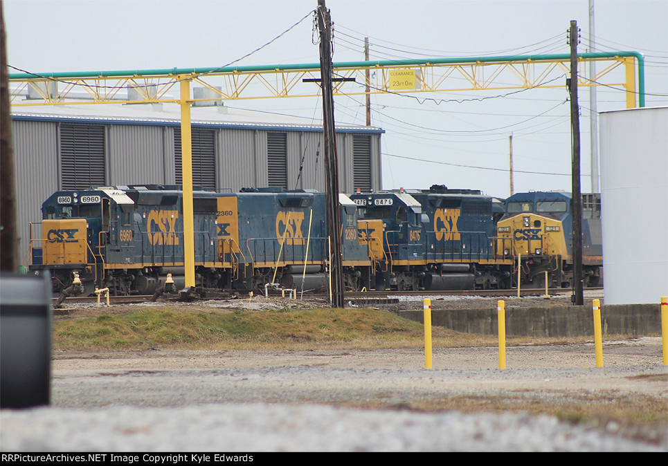 CSX GP40-2 #6960 + Three More